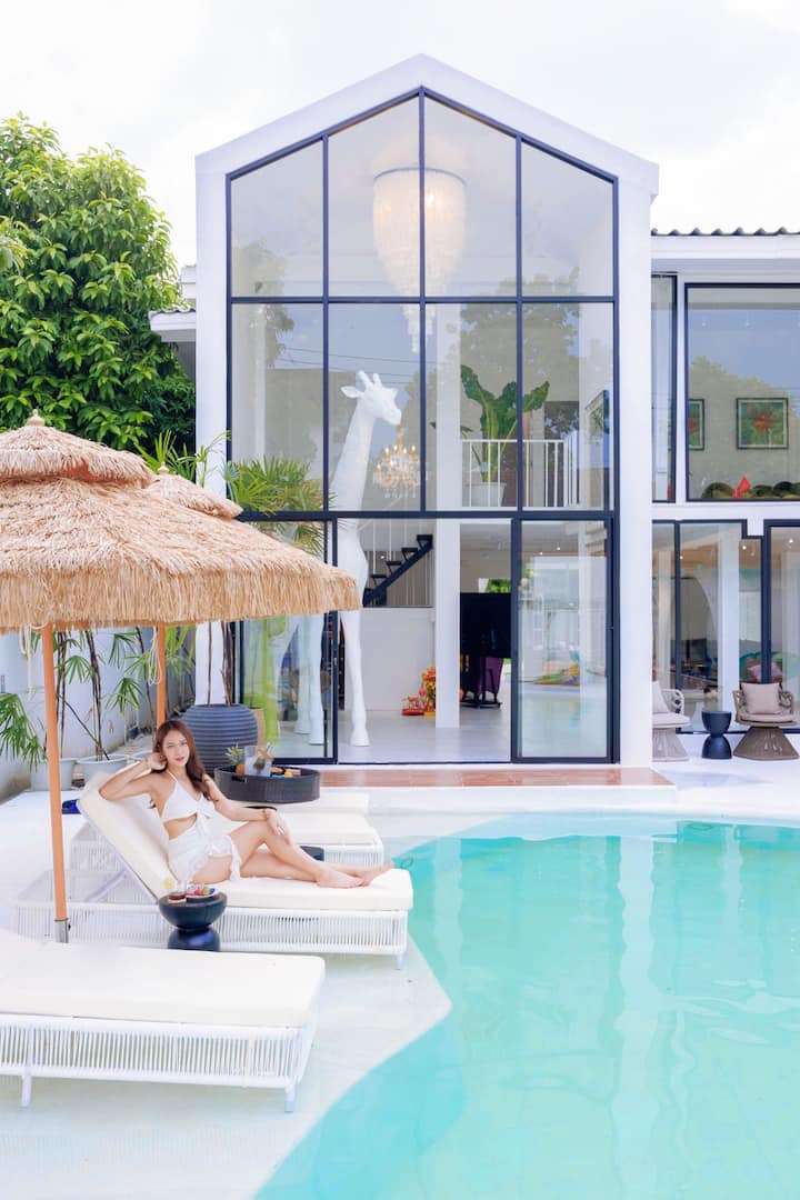 曼谷素坤逸Fira别墅 网红打卡圣托里尼风泳池度假别墅 - Bangkok