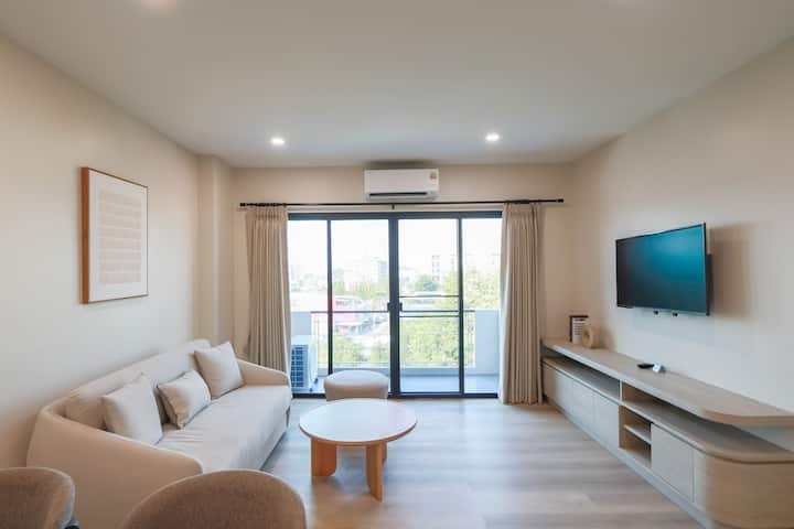 Luxe & Comfy 1bedroom Apartment - Rayong