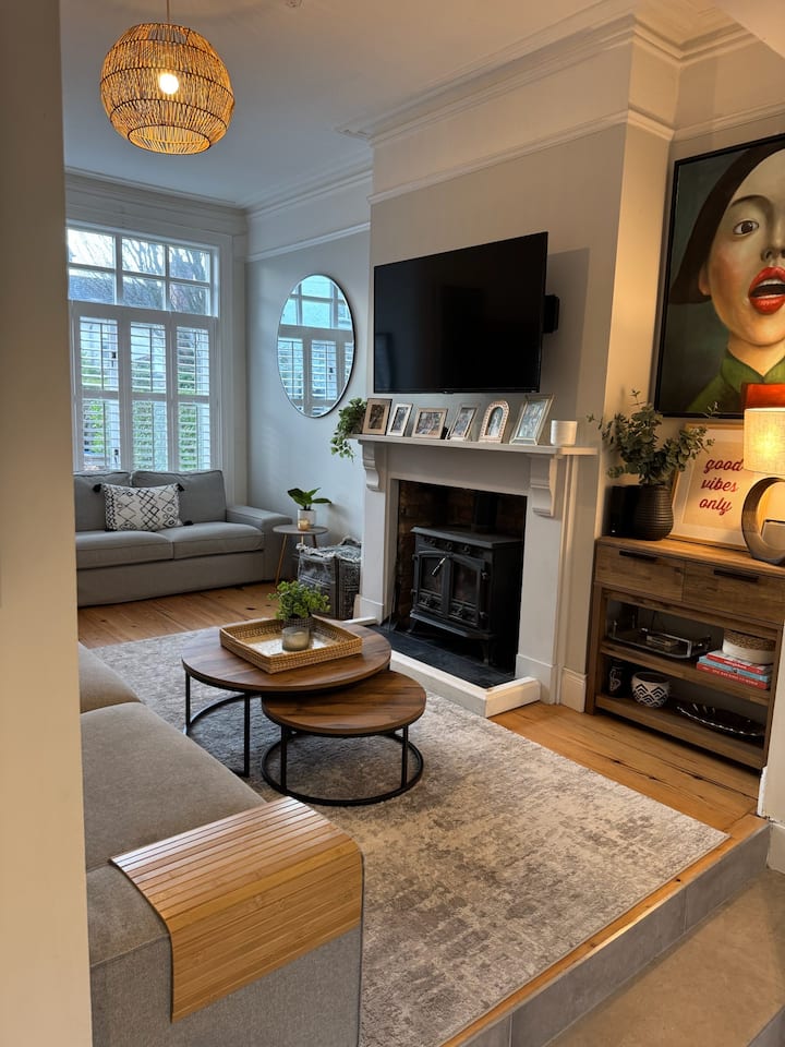 Pristine Private Home In Prime Location - Belfast