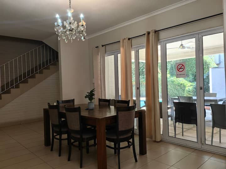 Umhlanga Self-catering House - uMhlanga