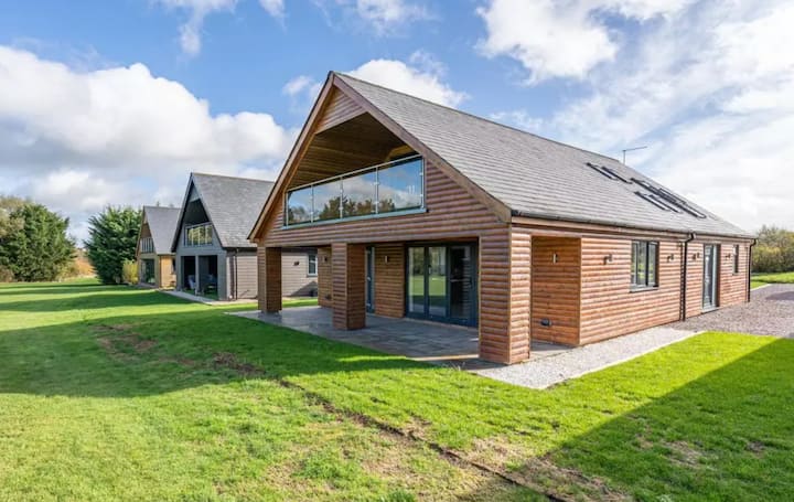 Luxury Lodge In The Cotswolds W/ Direct Golf View - Cotswolds