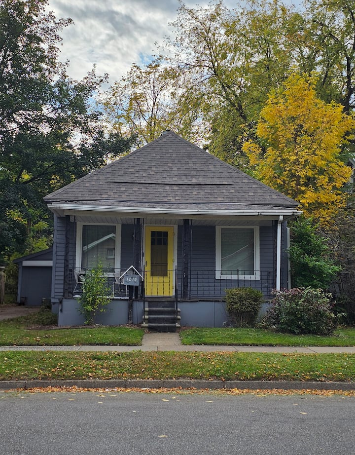 The Genesee Cottage - Saginaw, MI