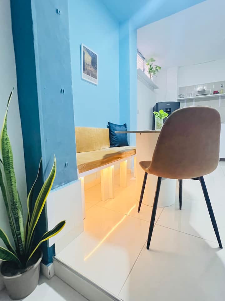 Van Gogh; Close To Bahia Beach And Historic Center - Santa Marta, Colombia