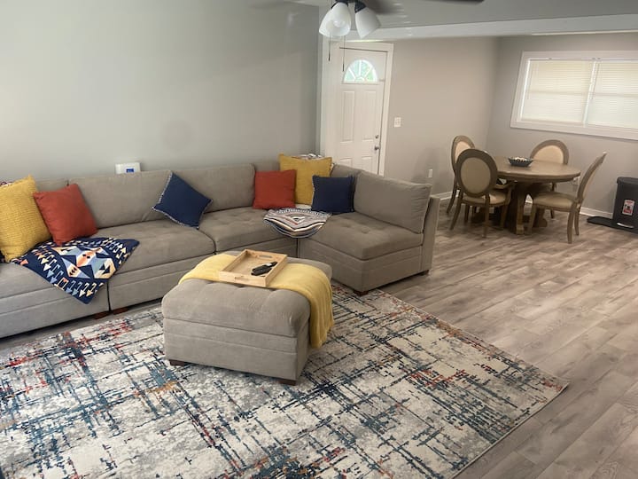 High Noon Bungalow - Newnan, GA