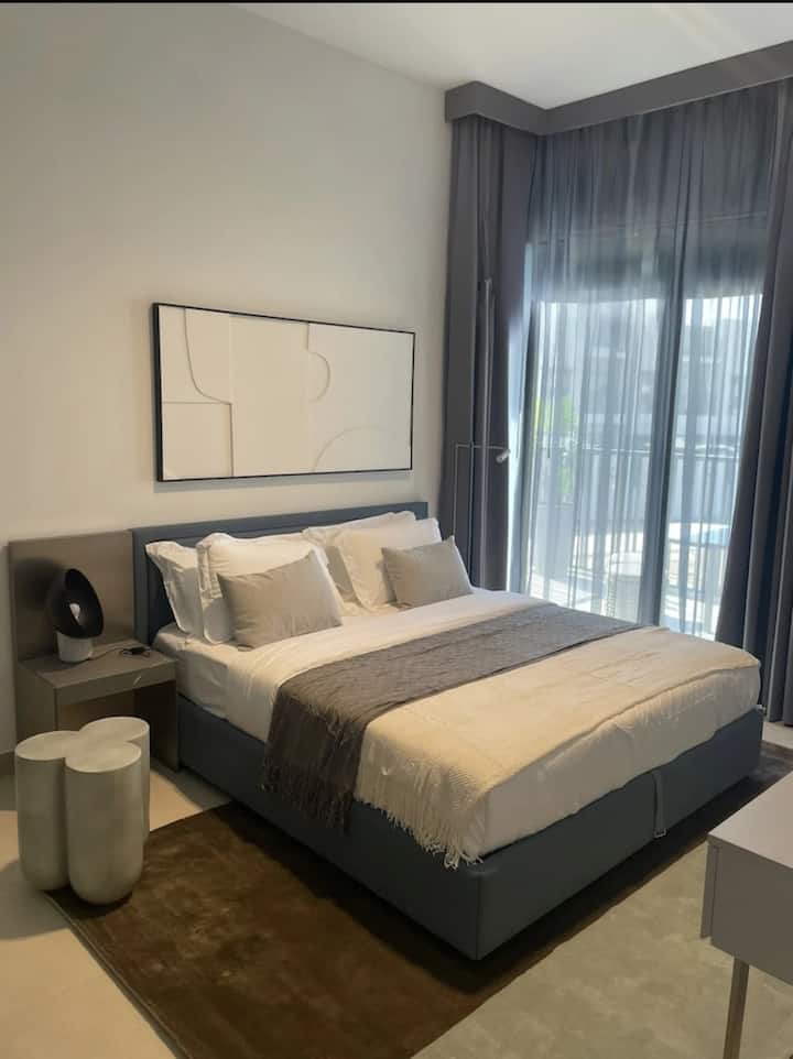 New Designer 1-bedroom Apartment With Free Parking - Dubái