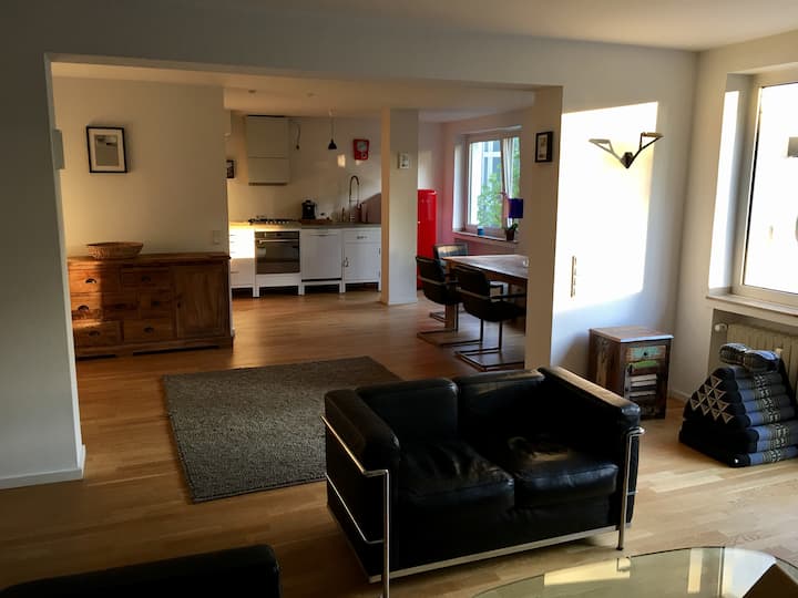 Stylische Wohnung In Oberkassel - Düsseldorf