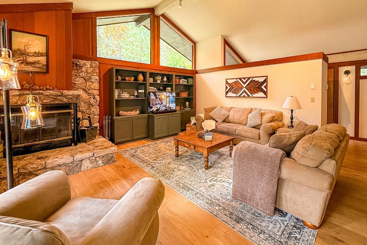 Lost Sierra Altitude Adjustment - 2br/2ba - Graeagle, CA