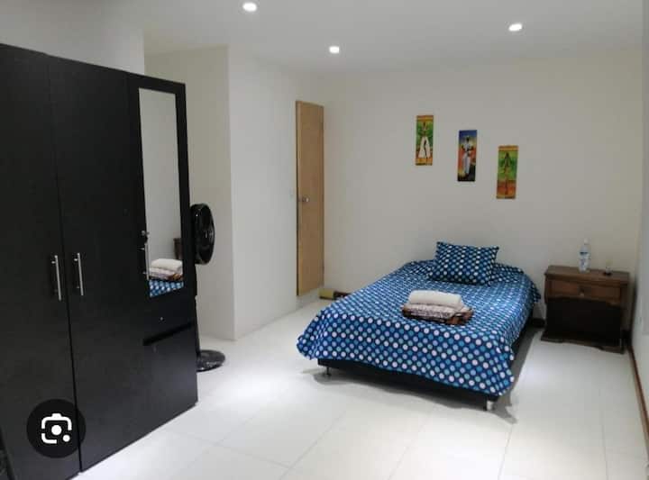 En Ginebra Una Cómoda Y Limpia Estadía - Saint-Julien-en-Genevois