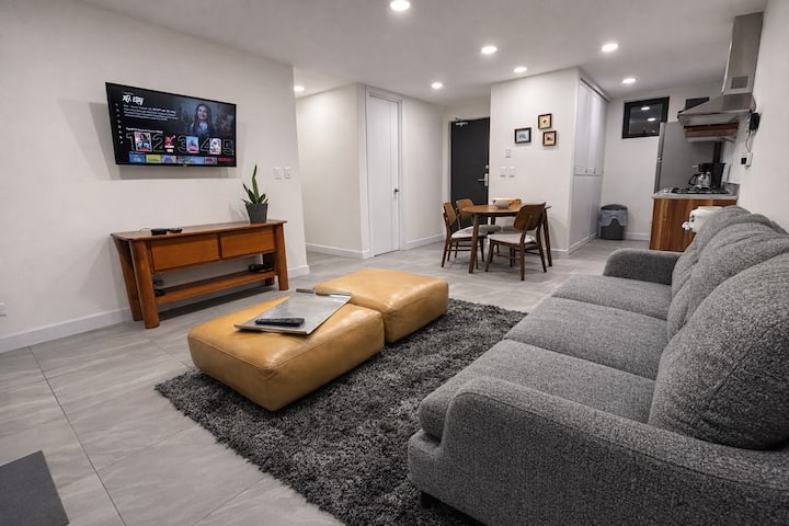Vibrant Stay At Av. Revolución - Tijuana