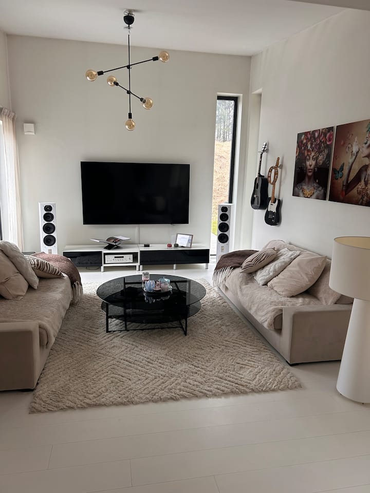 Enplans Villa 150 Kvm Med Jacuzzi - Aeropuerto de Gotemburgo-Landvetter (GOT)