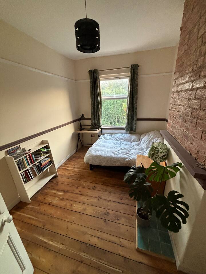 Double Room In Crewe - Nantwich