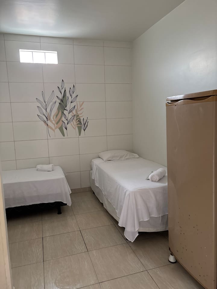 Suit 06 Ar Cond Geladeira - Goiânia