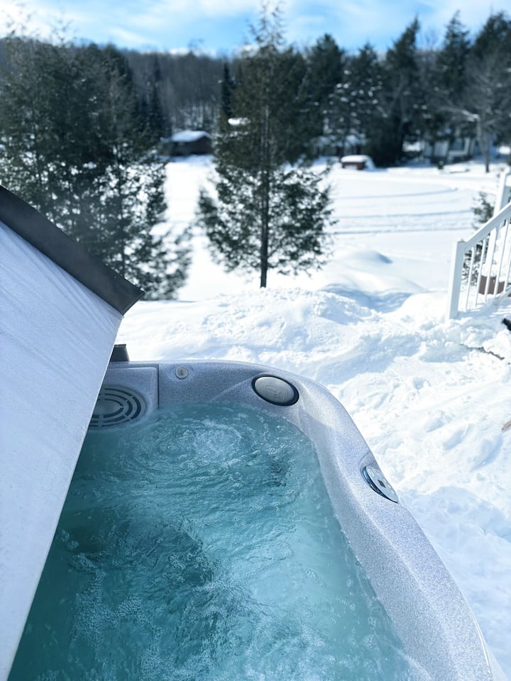 Cozy Lakefront Cottage - Val-des-Monts