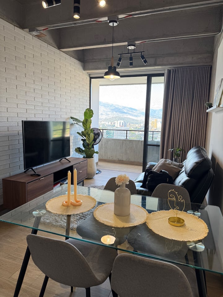 Hermoso Apartamento En Ciudad Del Rio - Medellín