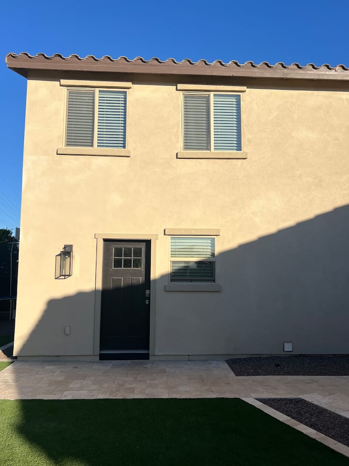 Little House On The Homestead - Peoria, AZ