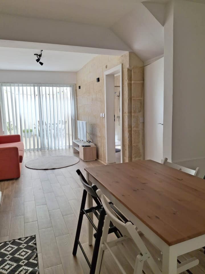 Apartment In The Heart Of The Village. - Malta International Airport (MLA)