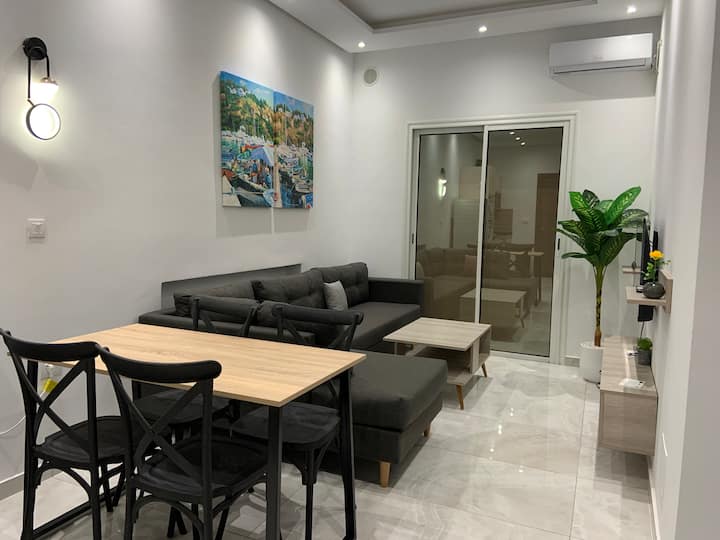 2 Apartments For 5 To 8 Guests ! - La Marsa