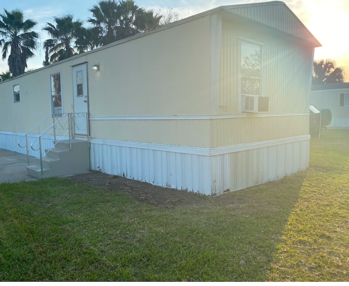 Comfortable Cozy Home - Okeechobee, FL