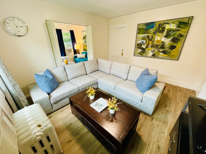 Roomy Family Safe Home, Parking, Good Location-gl - Northwestern University, Evanston