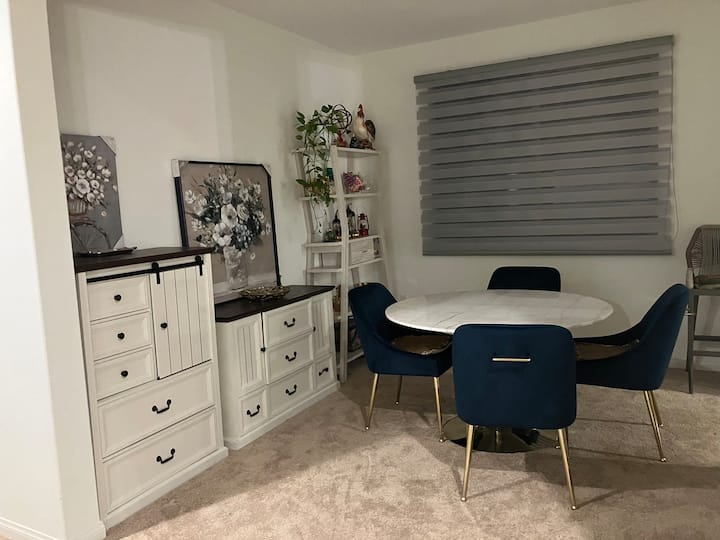 Sunshine Room(pvt.bath.) - Loma Linda, CA