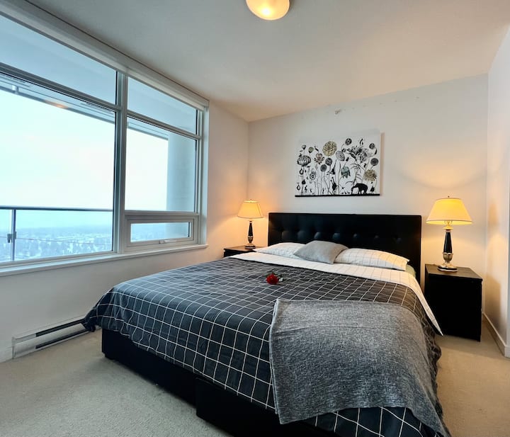 Near Skytrain Modern Suits 2b2b Metrotown Skytrain - Burnaby