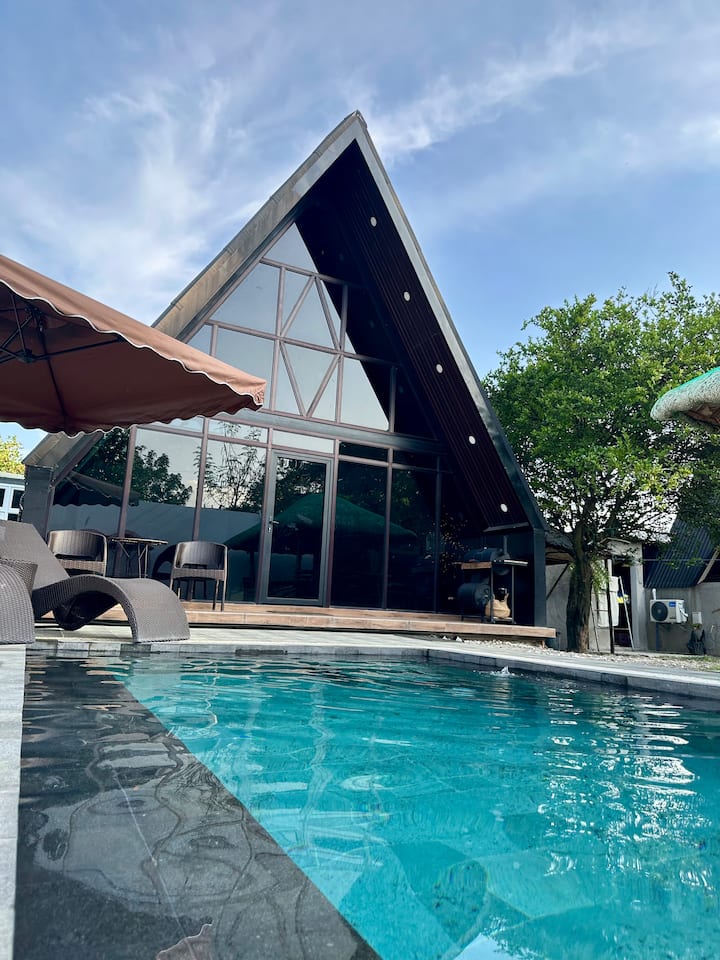 Sariaya Staycation: Pool, Jacuzzi, Ps5 & Wifi - Sariaya