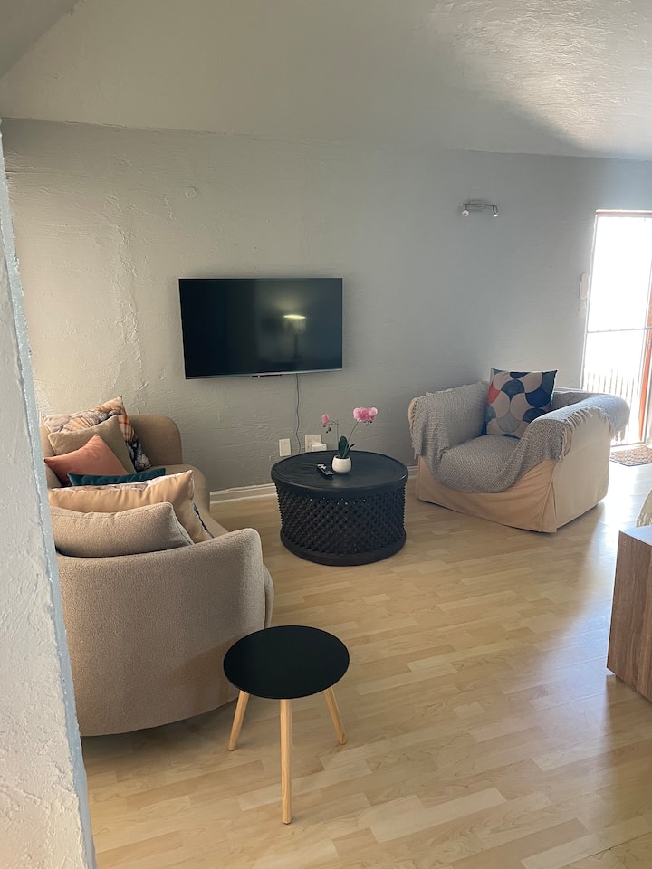 Cottage On Westcliff In Hermanus By Cliffpath - Hermanus