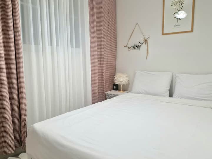 새해이벤트] 성수동핫플15초@3룸/5인무료/7인@청결숙소#성수역#건대역#강남#홍대@넷플리스 - Seúl