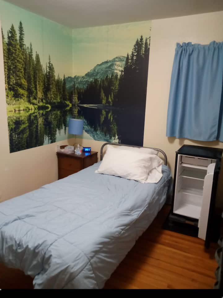 Shalom House Room #3 - Wichita, KS