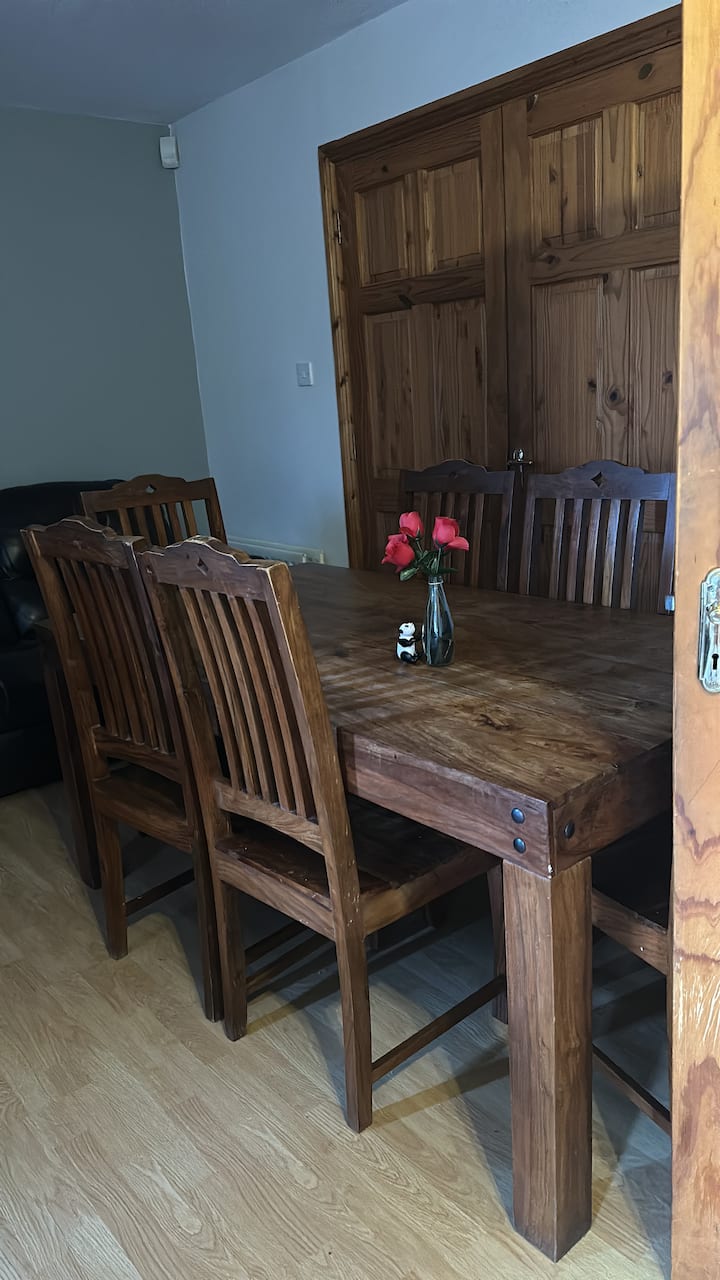 Cuarto Espacioso Y Cálido - Drogheda