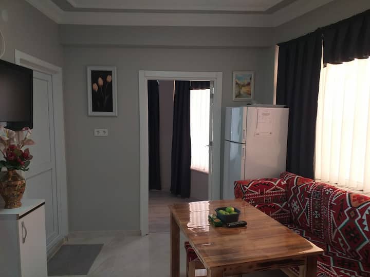 2 Rooms For 4 People  In Old City Area - Fatih