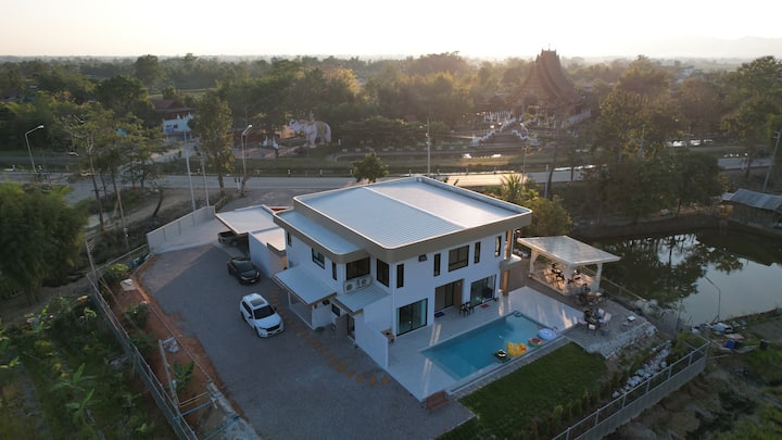 Farmily Pool Villa Maesai - Mae Sai