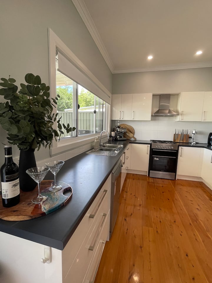 Stunning Heritage Home Near Cbd - Bathurst