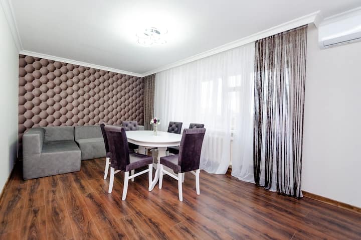 Comfy Apartment In A Quiet Place In The Center - 키시나우