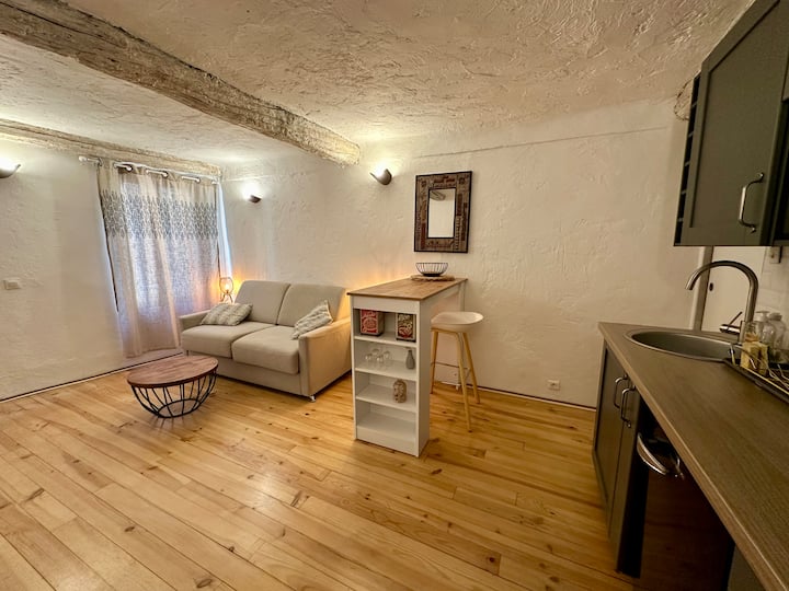 Appartement Au Plein Coeur Du Vieux Nice - Plage de la Réserve - Nice