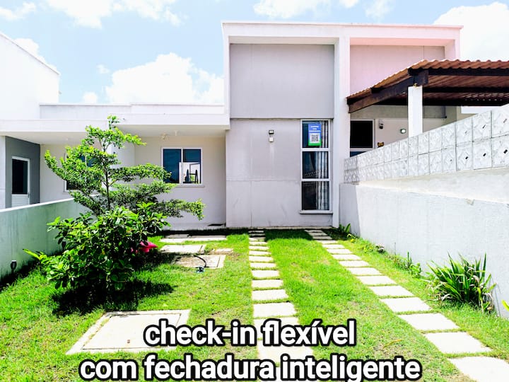 Casa Em Aquiraz (5p)
Paz, Sol E Mar Ao Seu Alcance - Aquiraz