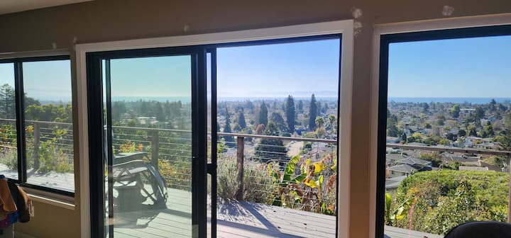 Oceanviewhome:3bd/2ba/fully Furnished/west Side - Santa Cruz, CA