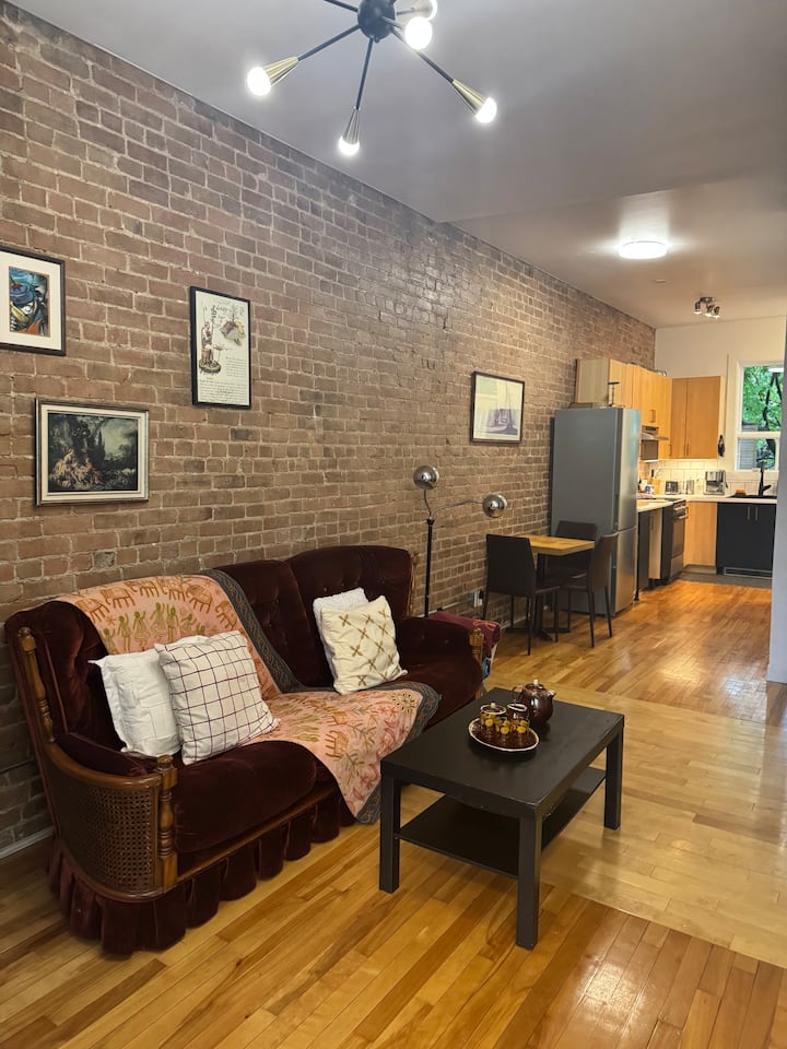 Métro Beaubien 1 Min- Loft Avec Terrasse - Montreal