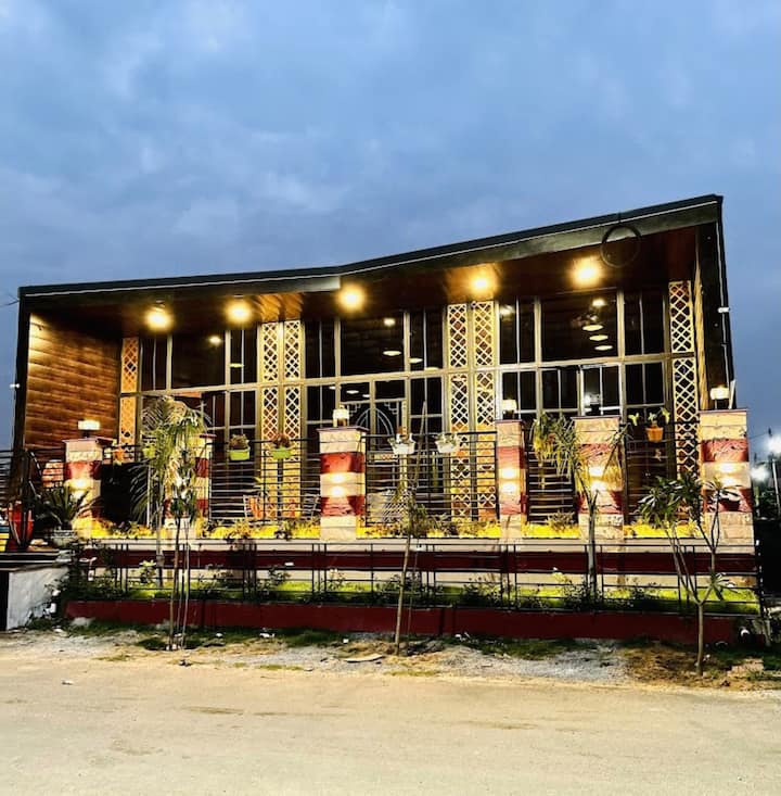 The Crescent Villa - Jaipur