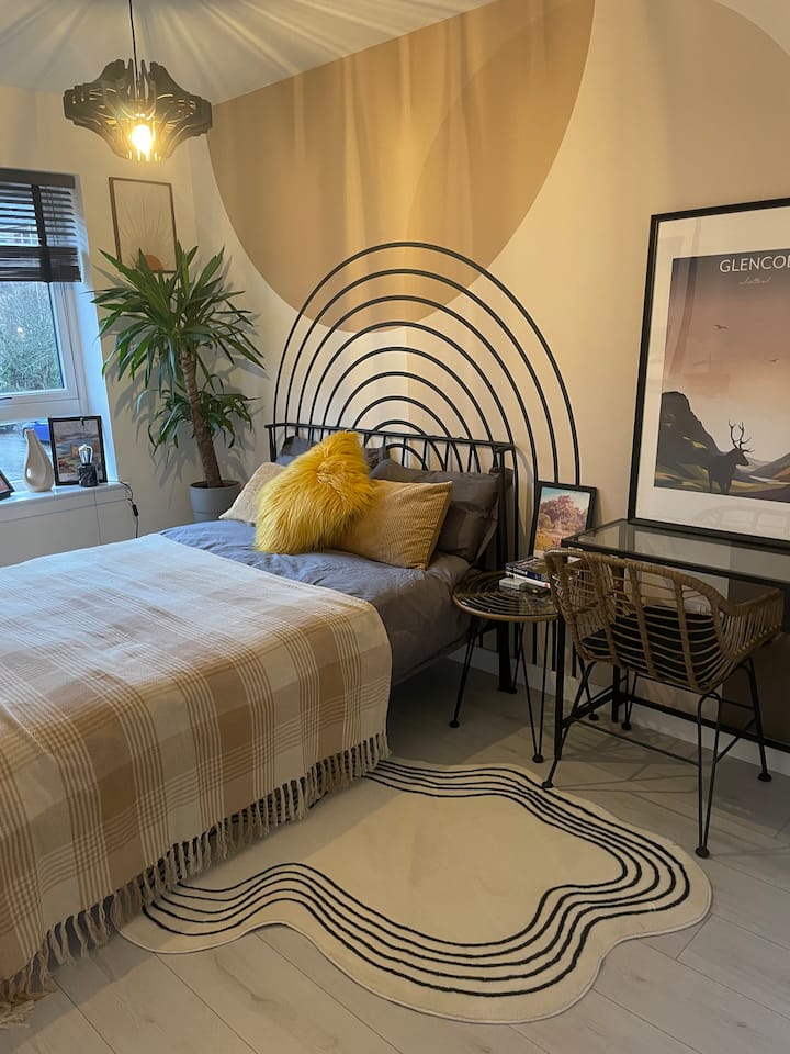 Cosy Room W/ Bath 10 Min To City - East Kilbride