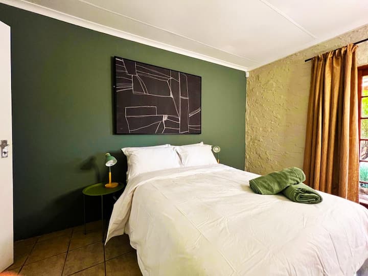 Serenity Guest Village - Room 1 - Potchefstroom