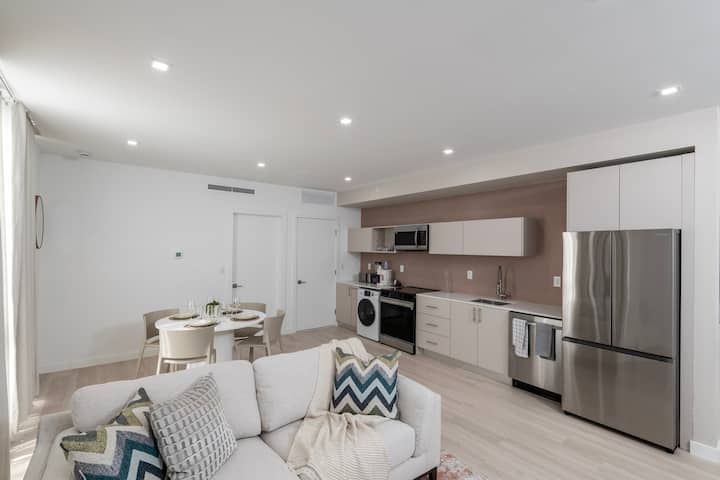 South Beach Getaway, 1bd-1ba + Rooftop Pool-101 - South Beach, FL