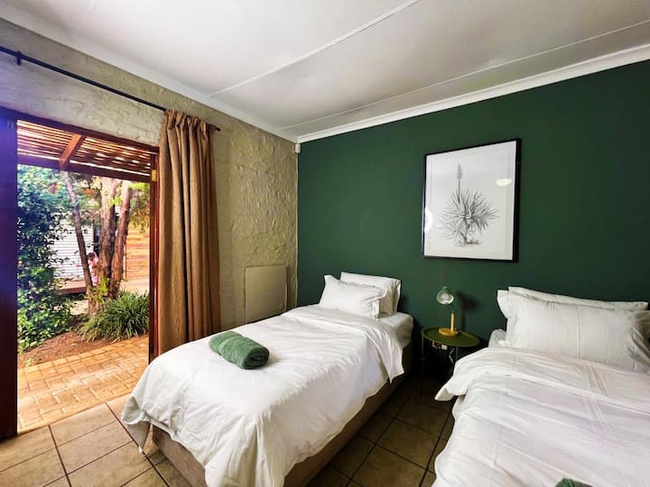 Serenity Guest Village - Room 2 - Potchefstroom