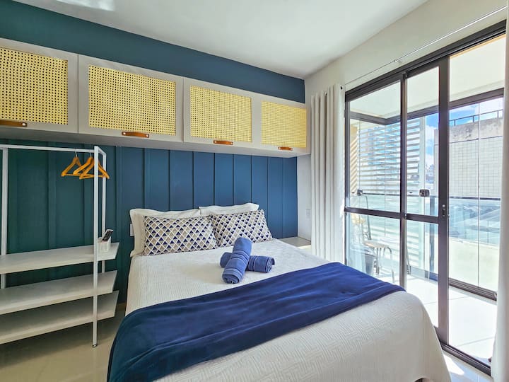 Apartamento Beira -Mar Com Ar Cond E Varanda - Barra