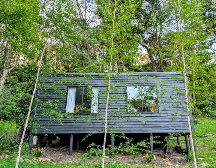 Peaceful Adelaide Hills Cabin • Gardens & Fire Pit - Stirling