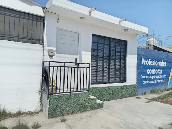 Depa A 1.7 Km Del Boulevard A/a - Manzanillo, México