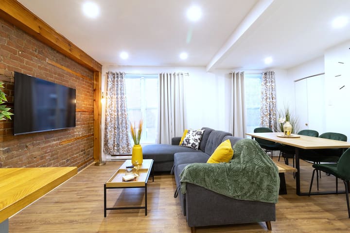 Stylish 2br: 1 Min To Metro & Shops, Festivals! - Montreal