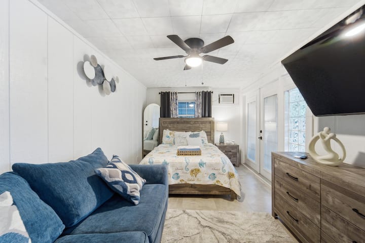 Guesthouse By The Beach - Fort Pierce