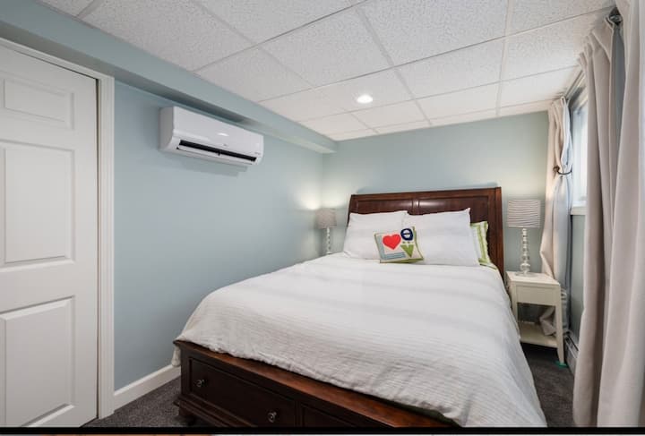 College Hill One Bedroom Apartment - Providence, RI