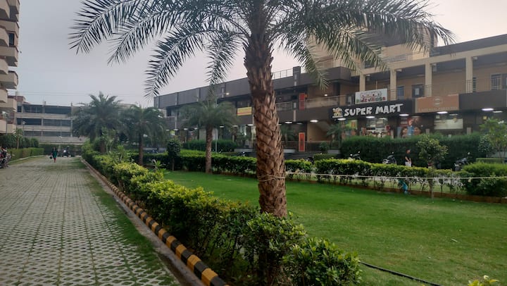 San Apartment (2-bhk - Prime Location) - 구르가온